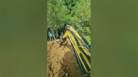 굴취 작업 도연미니중기 미니굴착기 미니장비 미니굴삭기 미니포크레인 회전암 회전링크 벽강산기 Excavator