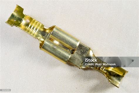 Konektor Listrik Baru Aksesoris Untuk Instalasi Listrik Di Meja Bengkel Kayu Latar Belakang