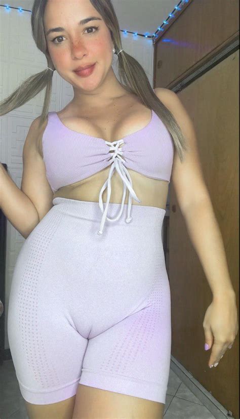 RealGirlsCameltoe