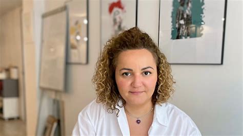 Софија Семенпеева Илустрацијата е клучот за градење на визуелната култура