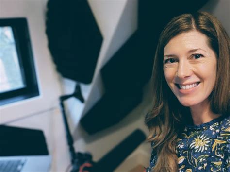 storytelling with data on linkedin want to be a better data analyst