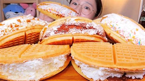 생크림 와플🧇 애플 누텔라 로투스 햅쌀 티라미수 크림 가득 와플 디저트 먹방 Dessert Mukbang Youtube