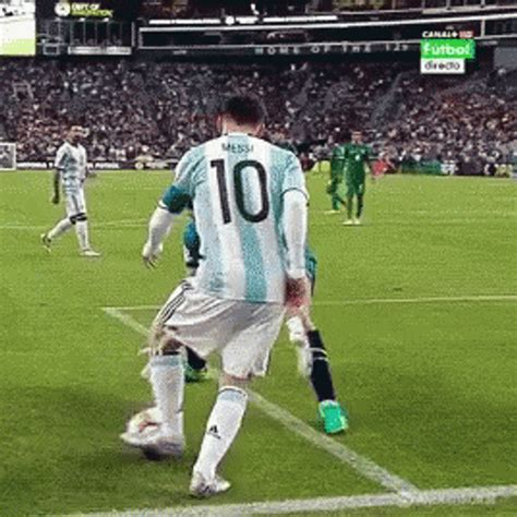 Lionel Messi Free Kick Curve Goal 