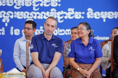 រដ្ឋមន្រ្តីការងារ៖ យុវជនដែលមានជីវភាពខ្វះខាត