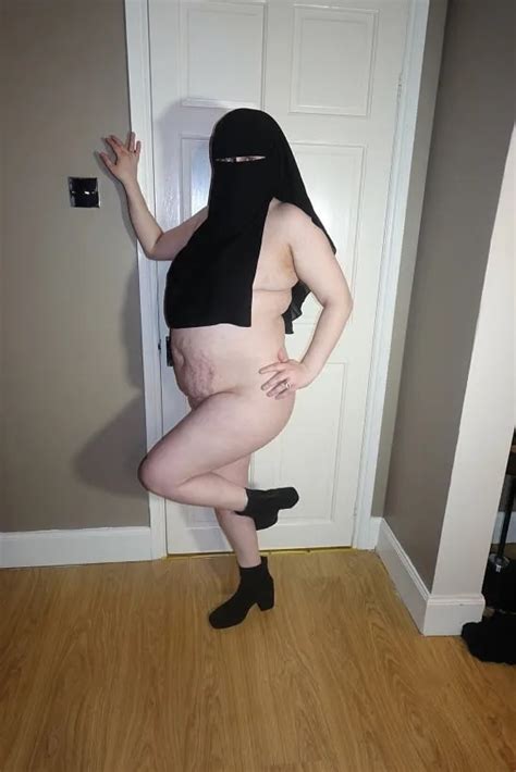 Naked In Niqab And Ankle Boots Pics XHamster