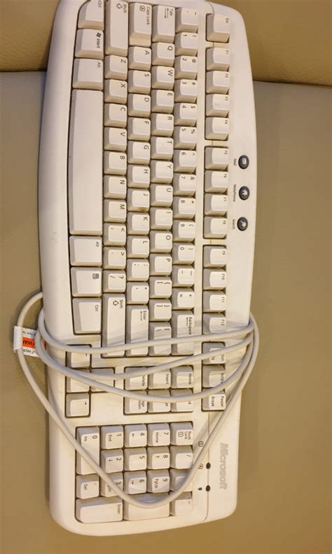 Microsoft ps2 keyboard, Computers & Tech, Parts & Accessories, Computer ...