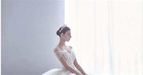 눈부시도록 찬란하게 빛나는 그녀만의 웨딩드레스에스띠아 1