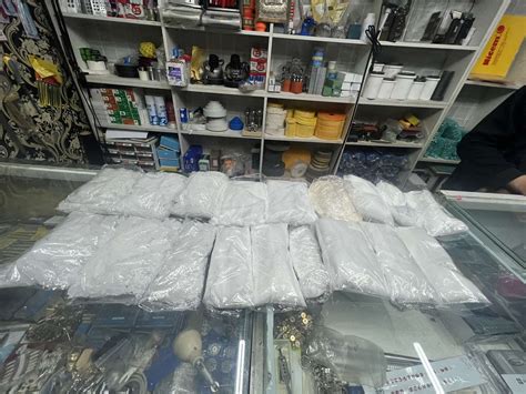 Урт цагаанд ажилладаг 21 иргэнээс химийн бодис хотон шувууны хошуу илэрчээ Eguur Mn