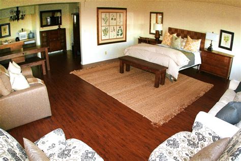 Tree House One Queen Bed Full Pullout Bed Twin Pullout And Private Bath Pine Manor