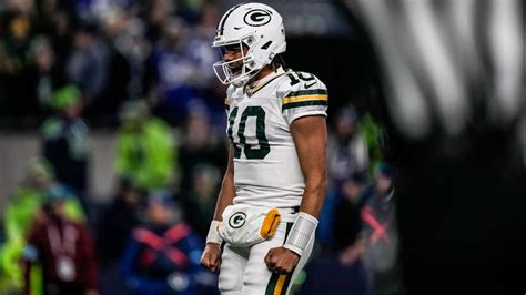 The Green Bay Packers Will Wear Their All White “winter Warning