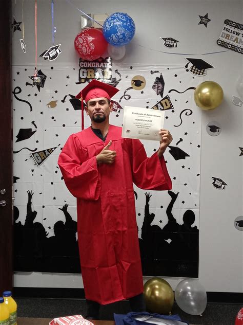 He Makes A Huge Effort To Come Ingles Segundo Lenguaje