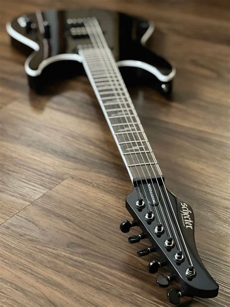 Schecter Reaper 6 Custom In Gloss Black