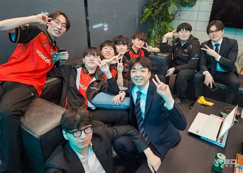 농심 공트 누구보다 큰 소리로 외쳐준 농심팬들에게 바치는 승리입니다 롤 리그 오브 레전드 에펨코리아