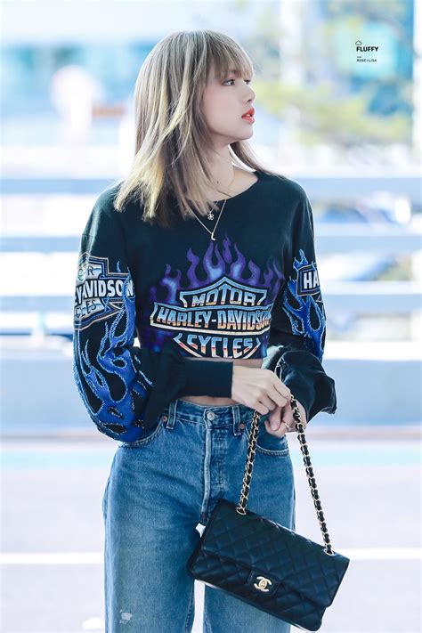 190611 Lisa Scrolller