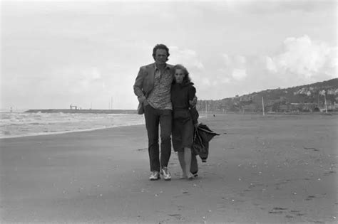 CLINT EASTWOOD AND Sondra Locke In Deauville 1980 Old Historic Photo 9