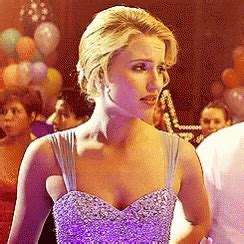 Glee Quinn Gif Glee Quinn Quinn Fabray Discover Share Gifs Quinn Fabray Quinn Dianna Agron
