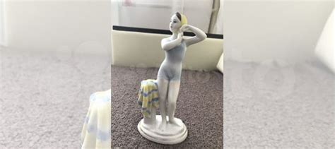 Фарфоровая статуэтка Юная Купальщица купить в Москве Хобби и отдых