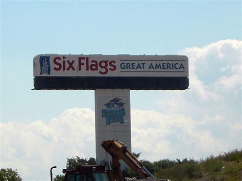 These Are The 10 Biggest Six Flags Parks Ranked By Visitor Impressions