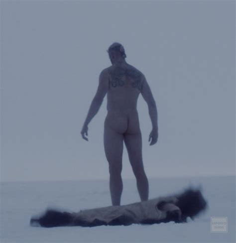 Thumbs Pro Exposedtease Alexander Ludwig In Vikings