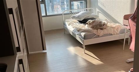 다른업체에서 불만족스러운 서비스를 받고 치워드림에 재작업을 맡겨봤는데 상담원 현장팀원 모두들 친절하시고 청소 진행상황 사진으로 꼼꼼히 알려주셔서 좋았어요 이미 청소가