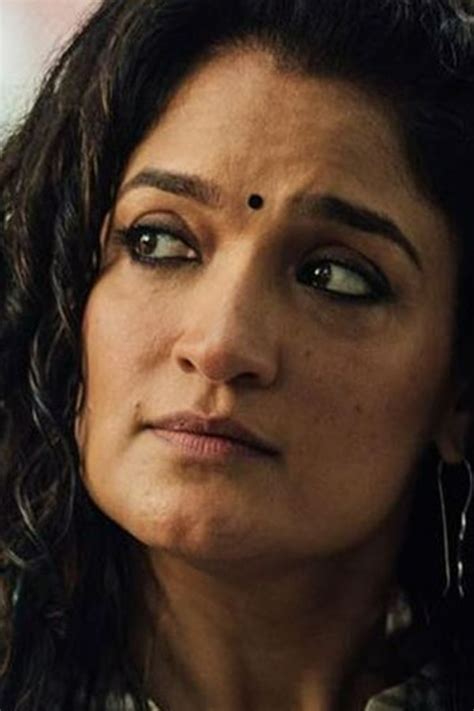 Sandhya Mriduls Bio Age Relationships Latest Buzz Photos And Videos