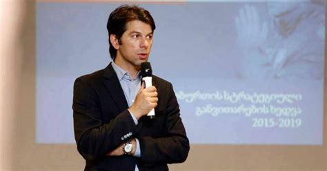 საქართველოს ფეხბურთის ფედერაციის პრეზიდენტი ლევან კობიაშვილი გახდა ტაბულა