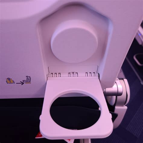 Review Air France Airbus A220 300 Economy Class Fco Cdg