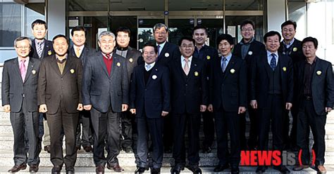 진안군 전직원 스마일 뱃지 달고 친절서비스