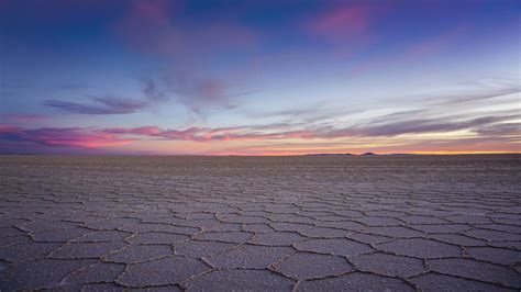 Download Bolivia Uyuni Salt Flats Wallpaper