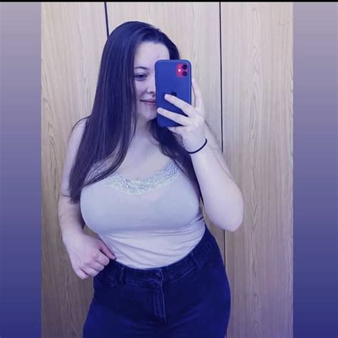 Anet Kokaislová Aanett • Threads Say More