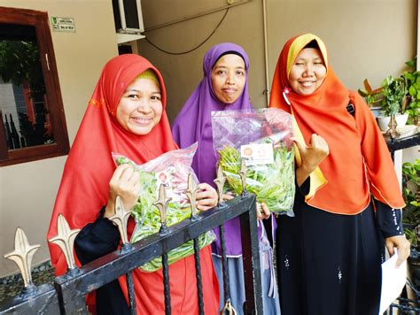 Pks Menyapa Berbagi Sembako Dan Cek Kesehatan Di Batam