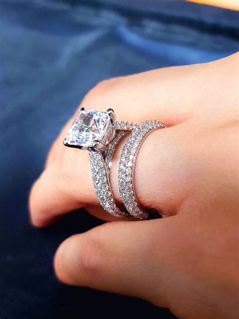 Unique Wedding Bands And Engagement Rings Stand Out With Meaningful