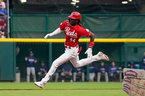 Crowdsourcing 15 Billion To Make Elly A Lifetime Red Day One Larosas Rreds