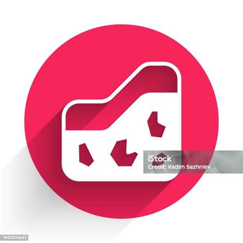 흰색 바탕 아이콘은 긴 그림자 배경으로 분리되어 있습니다 빨간색 원 버튼입니다 벡터 0명에 대한 스톡 벡터 아트 및 기타 이미지