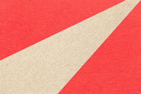 오래 된 공예 붉은 색 종이 배경의 질감과 베이지 색 선 매크로 빈티지 추상 주홍 판지의 구조 골진에 대한 스톡 사진 및 기타 이미지 Istock