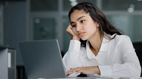 11 Signs Your Boss Wants You To Value Your Job More Than You Value
