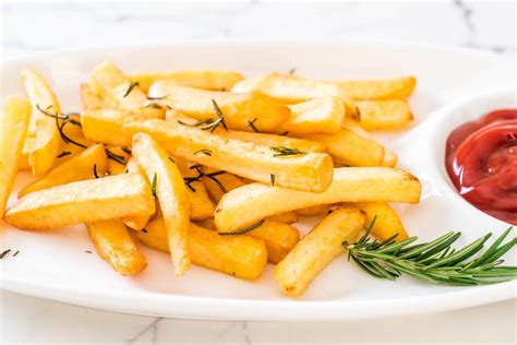 Защо всички започнаха да замразяват картофите преди да ги пържат видео За Жената