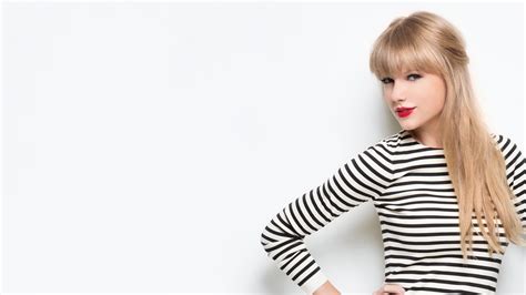 Taylor Swift White Background