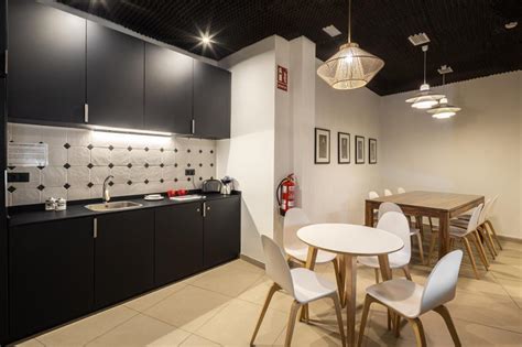 Custom Lighting Projects Toc Hostel MÁlaga