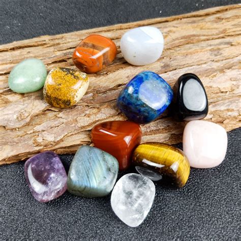 天然宝石有多少种 天然宝石分类 稀有宝石排名 大山谷图库