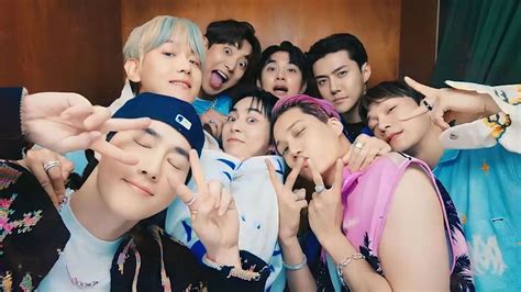 Congrats Fans Celebrate As Exos Hear Me Out Tops The Worldwide