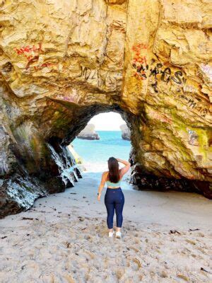 Shark Fin Cove In Santa Cruz A Beautiful Hidden Beach In Norcal
