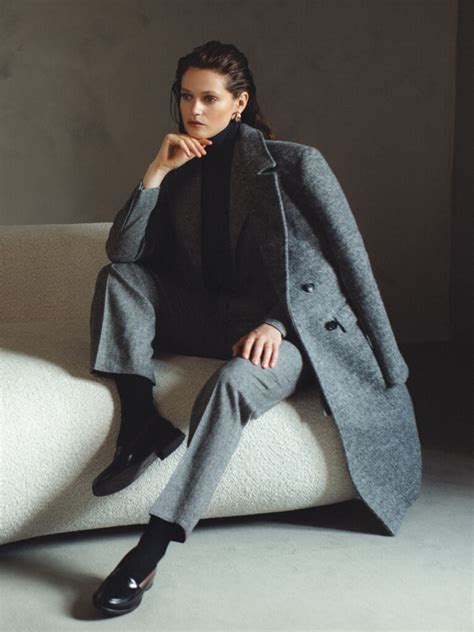 Androgynous Meaning A Fashion Revolution Rooted In Inclusivity Sumissura