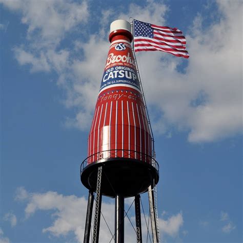 Worlds Largest Catsup Bottle Sculpture World Record Near Collinsville