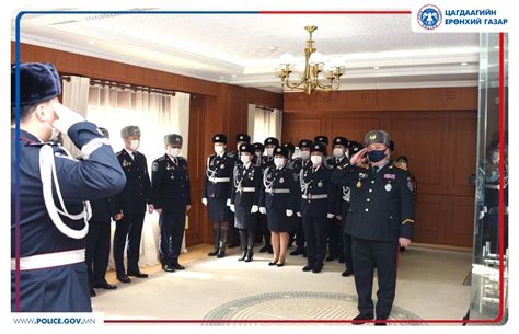 Цагдаагийн алба хаагчдад цол шагнал гардууллаа Newswall