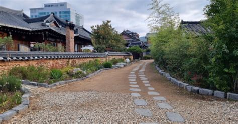 전주한옥마을에 정원작가·초록정원사 꾸민 이색정원 6곳 탄생