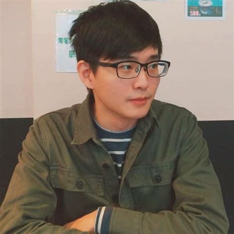 錢竑州 Max Cian On Threads