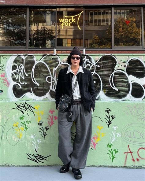 Seoul Korea 새해 느낌이 1도 없었지만 서울 대전 대구 부산 일본 친구들의 전화와 새해 인사를 800통 정도 받으니까 또 행복하고 새해 같고 뭐 그러네