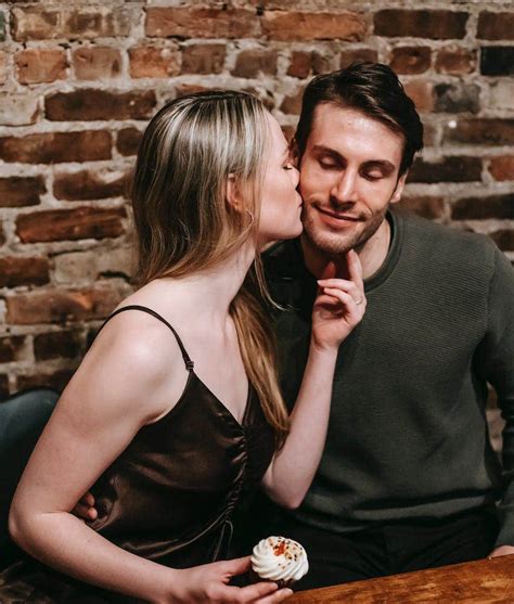 Small But Beautiful Ways To Show Your Partner Respect Linda And Charlie Bloom Yourtango