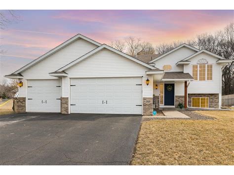 Sold 25829 Goldfinch Avenue Wyoming Mn 55092 Mls 6498550